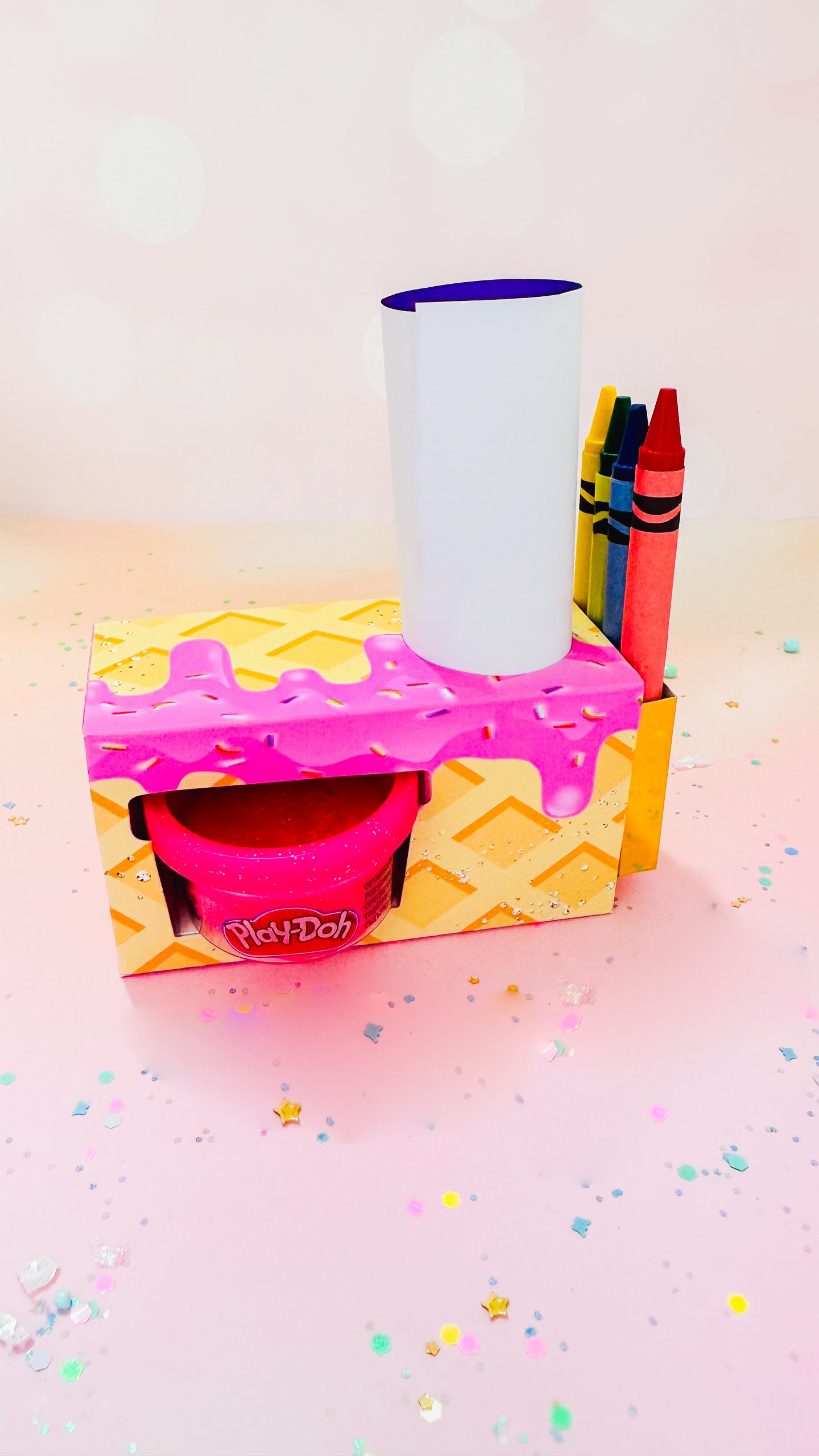 Happy Box – Studio May Pimper