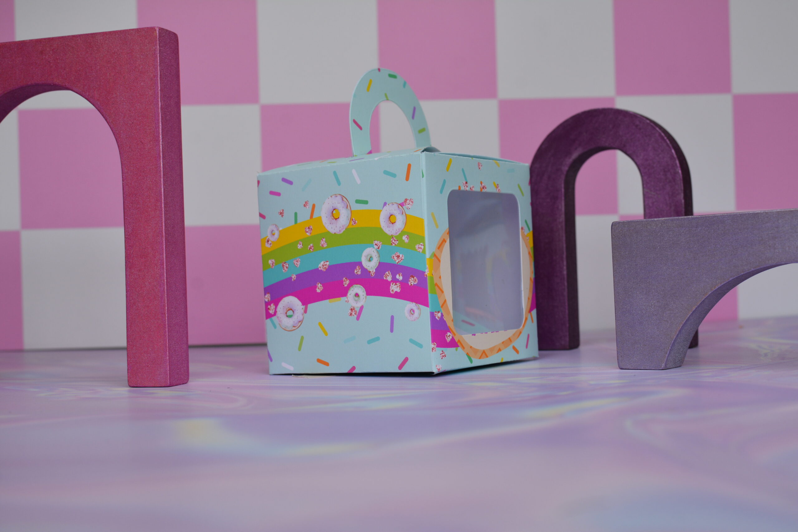 Square Box – Studio May Pimper