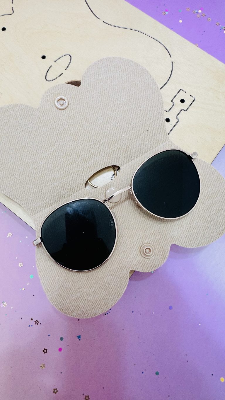 Shades Case – Studio May Pimper